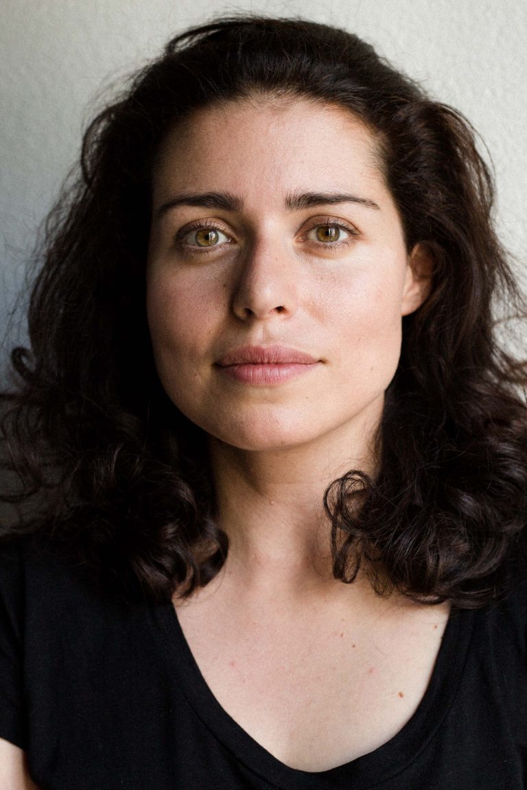 Qui sommes nous ? | Curiouser